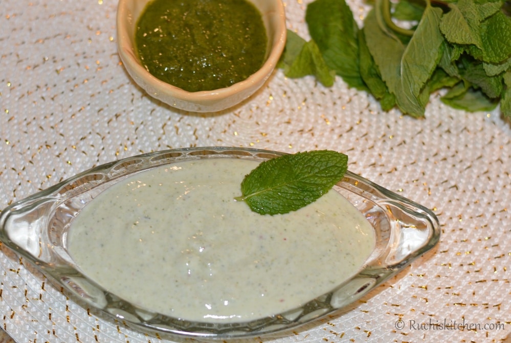 Mint chutney raita